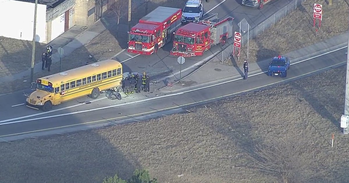 SB Lodge Freeway exit to Wyoming reopens after crash involving school ...