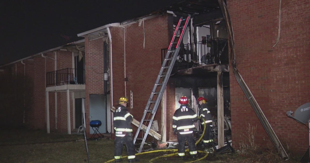 Roseville apartment residents displaced by fire, officials call Red ...
