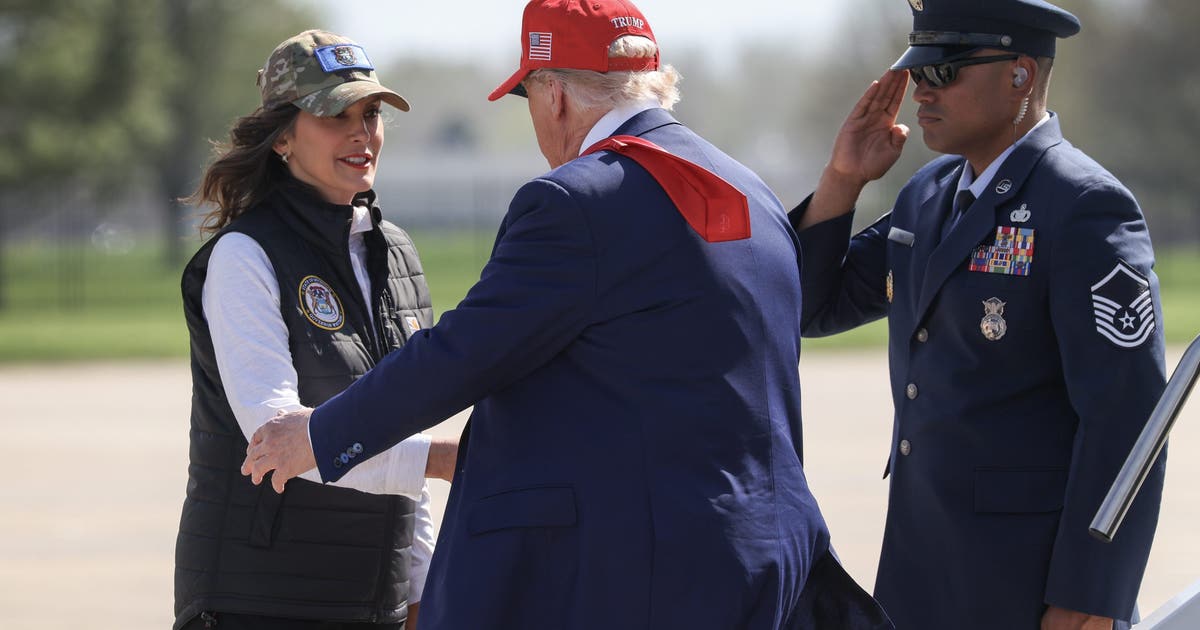 Whitmer greets Trump at Selflridge, President says ‘she’s done a very ...