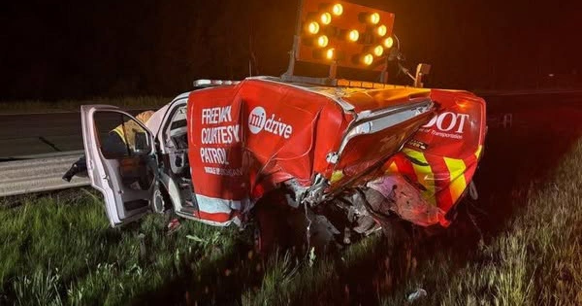 MDOT courtesy patrol vehicle smashed on I-75 crash | FOX 2 Detroit