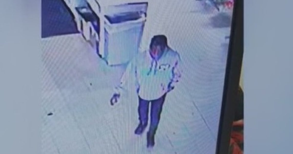 'Didn’t even wipe': Man defecates on camera in Detroit shoe store | FOX ...