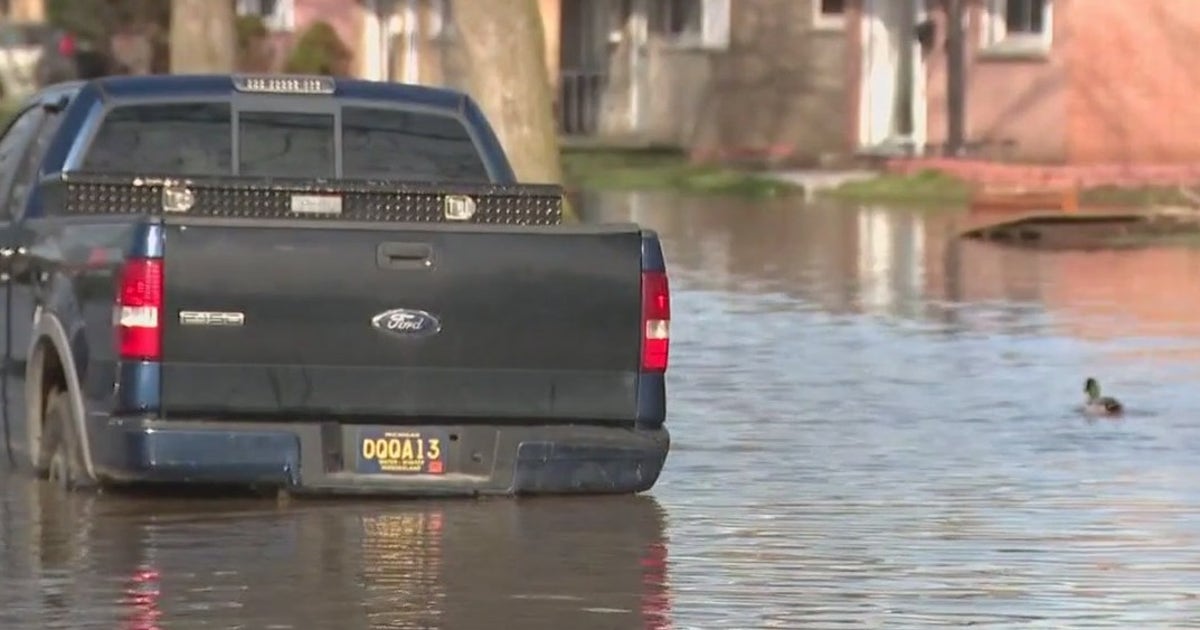 What Metro Detroit drivers should do if their car stalls in flooded ...