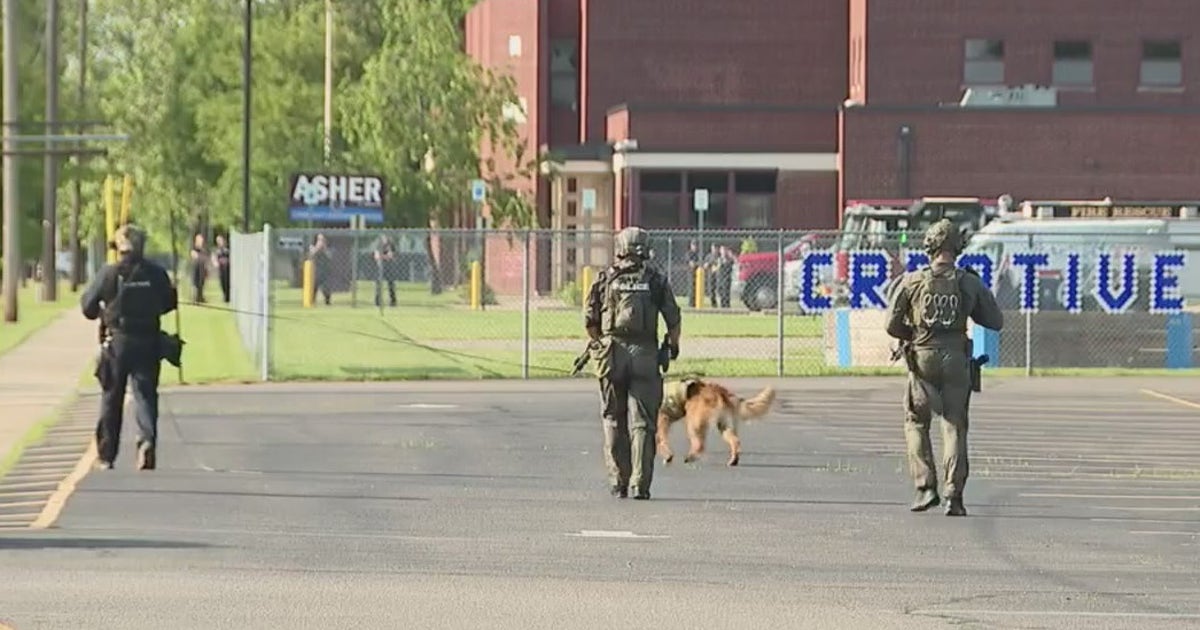 Southgate residents recount intense manhunt after two officers were ...