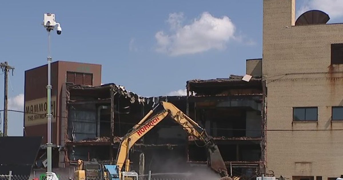 Detroit demolishing Mammoth Building after 25 years of vacancy | FOX 2 ...