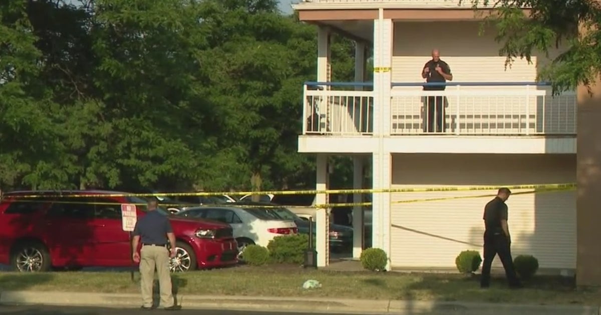Romulus residents call for larger police presence as crime rate falls ...