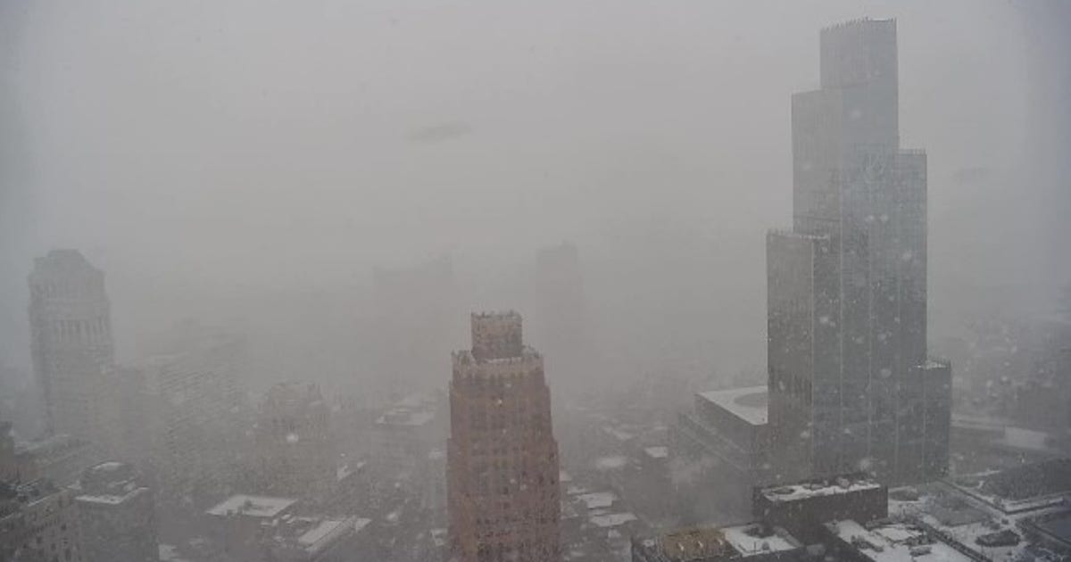 Wintery system rolls through Metro Detroit as temps drop | FOX 2 Detroit