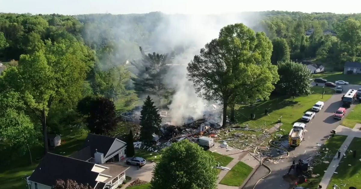 Michigan house explosion leaves one dead, one critically injured | FOX ...