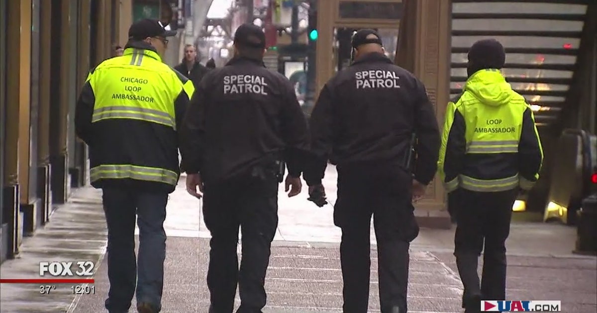 Armed private security guards hitting State Street | FOX 32 Chicago