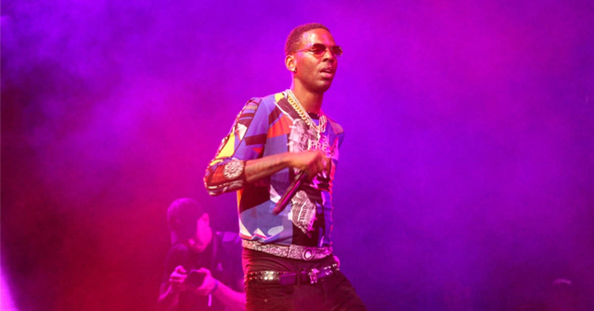 Thieves steal $500k in jewelry from rapper eating at Cracker Barrel ...