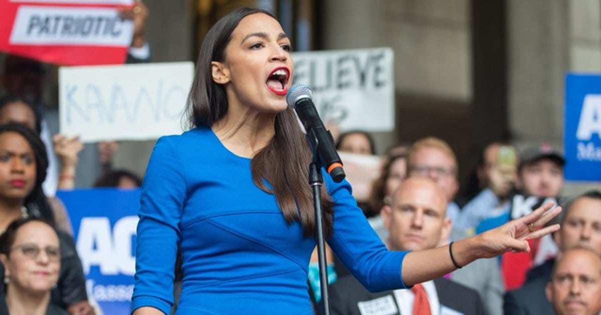 Alexandria Ocasio-Cortez compares Trump's border wall to Berlin Wall ...