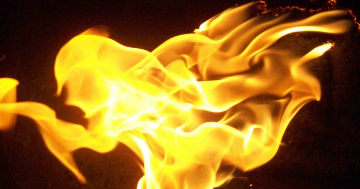 Streamwood fire leaves 1 dead, firefighter and resident injured | FOX ...