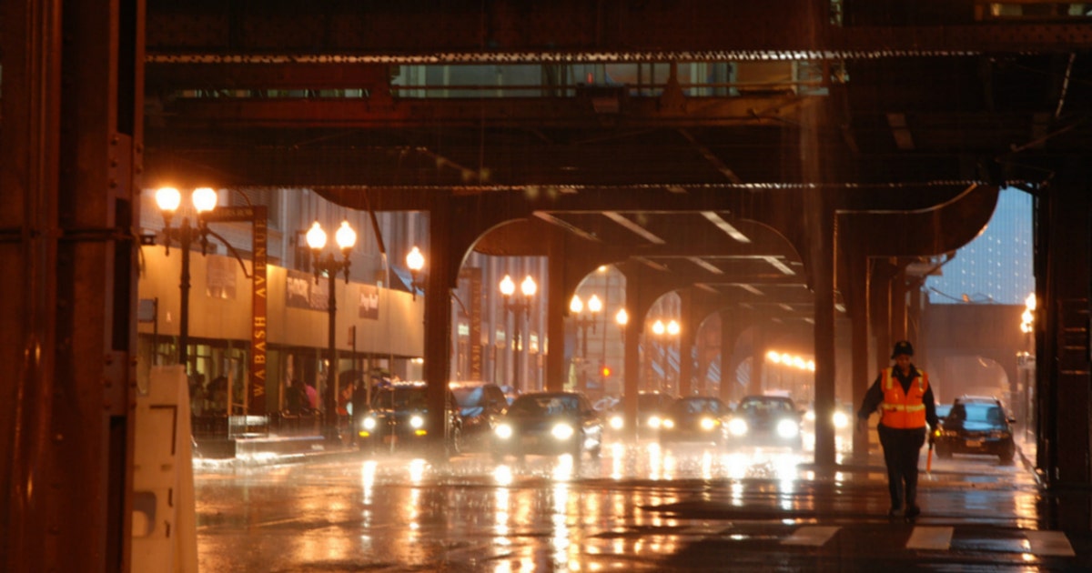 Chicago weather: Rain and mild air today, storms possible this evening ...