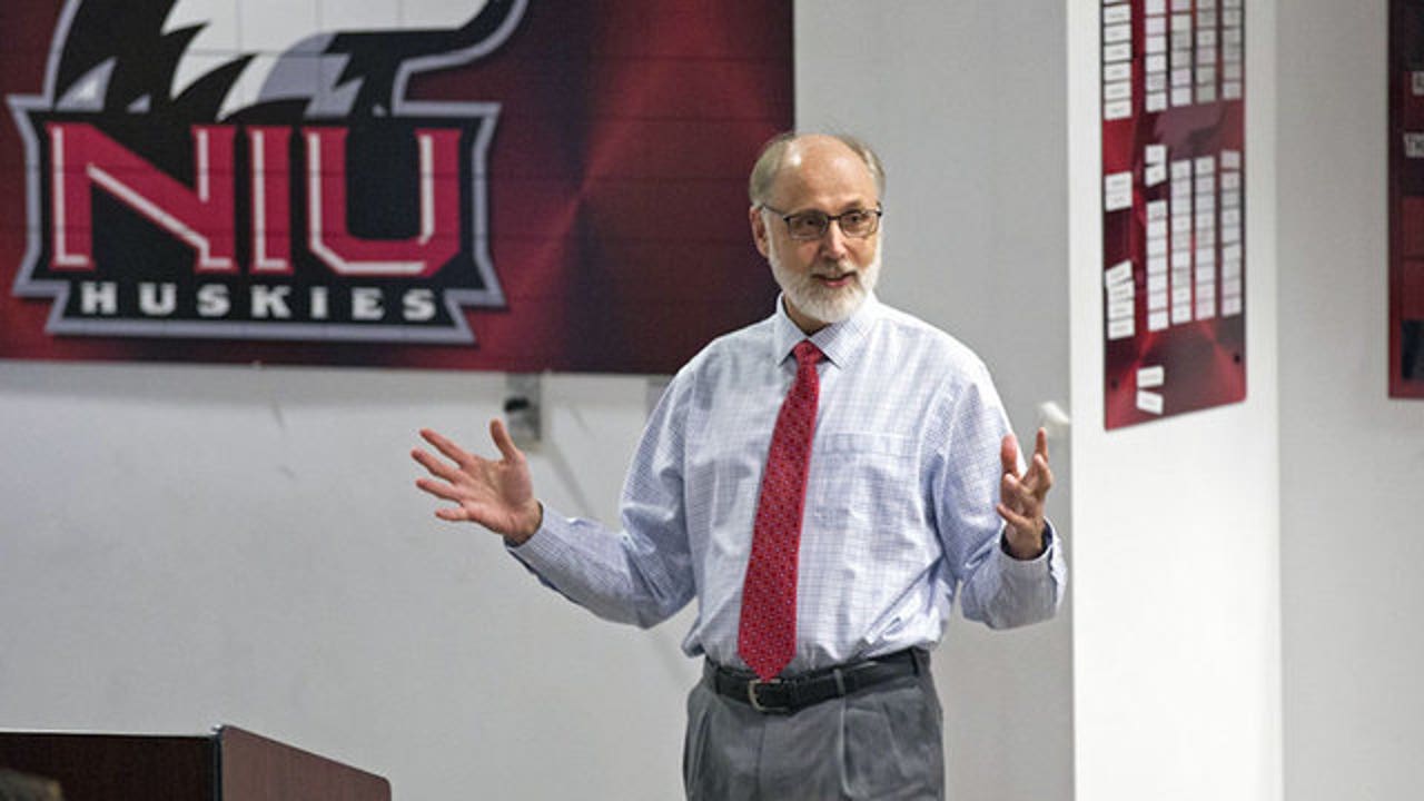State watchdog investigating NIU President Doug Baker | FOX 32 Chicago