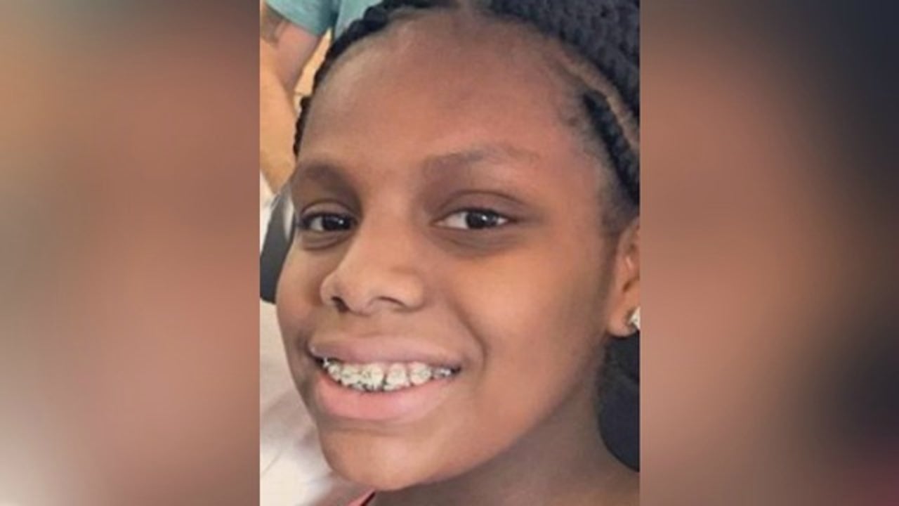 Girl, 12, reported missing from West Town | FOX 32 Chicago