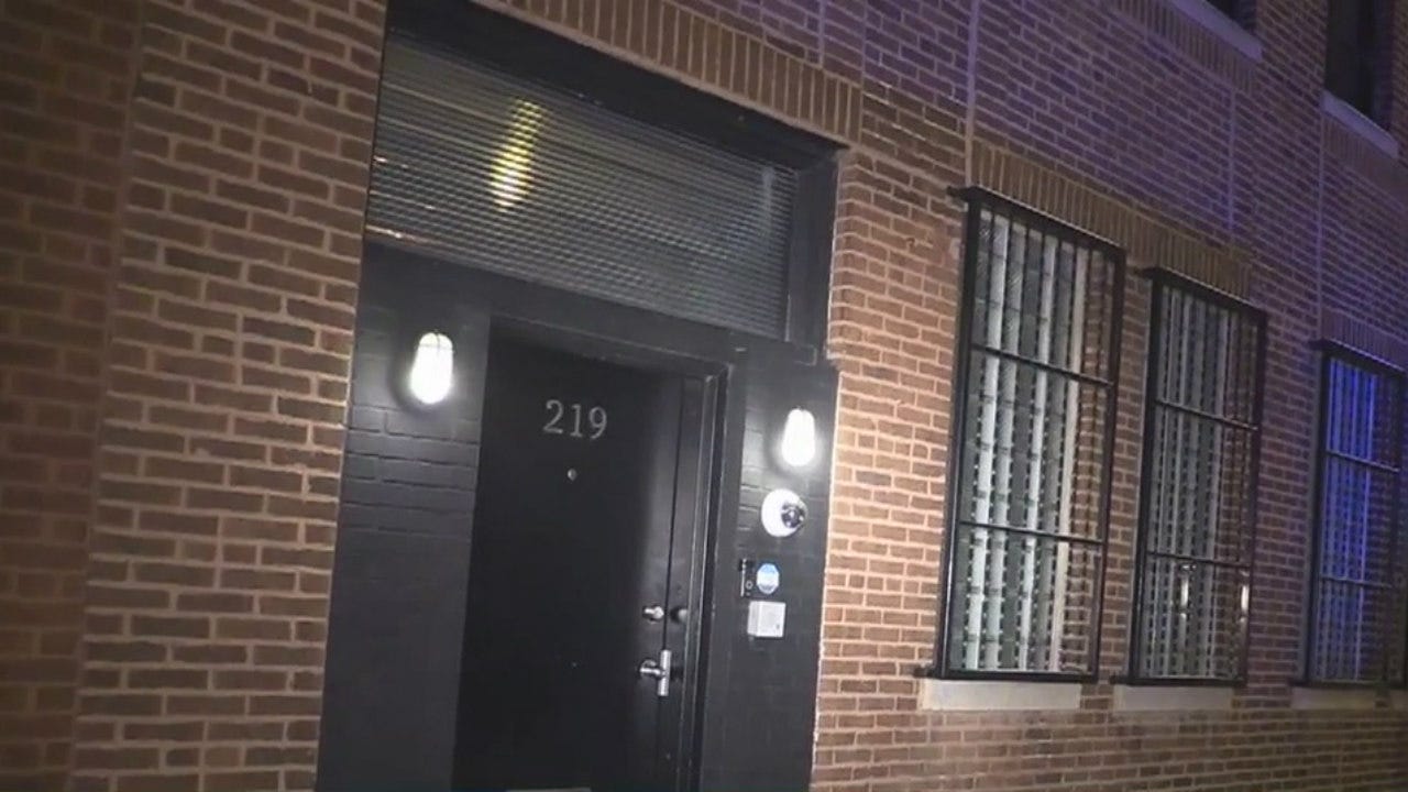 Atlanta news crew targeted outside R. Kelly studio, station says | FOX ...