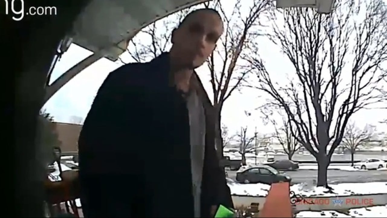 Surveillance Video Shows Man Stealing Package From Chicago Home Fox
