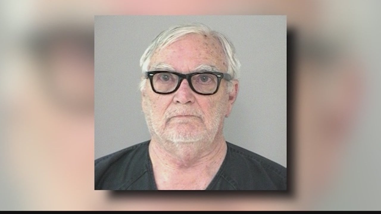 Former Barrington attorney charged with wife's 1973 murder | FOX 32 Chicago