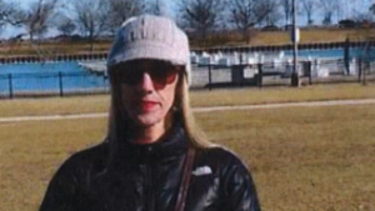 Police search for missing Chicago woman, 51 | FOX 32 Chicago