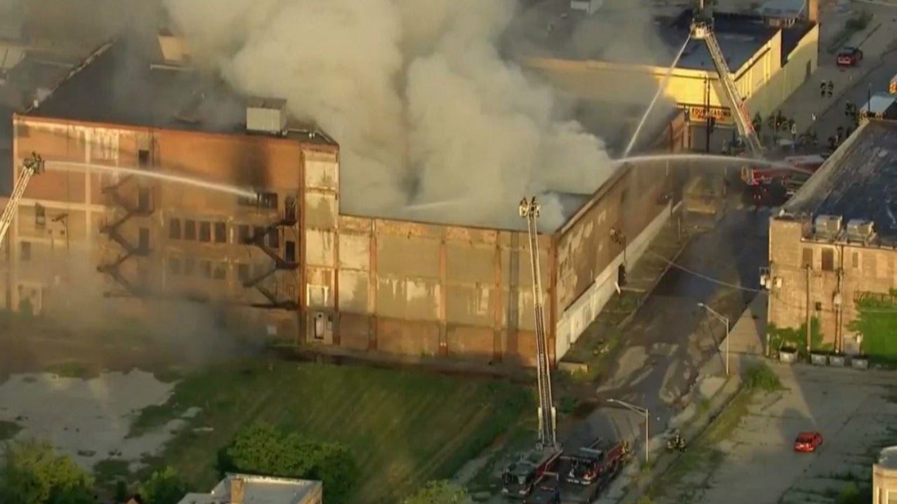 Demolition crews called after massive fire at Gatelys People's building ...