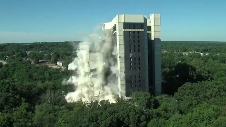 Tallest building at Western Illinois U imploded after nearly 50 years ...