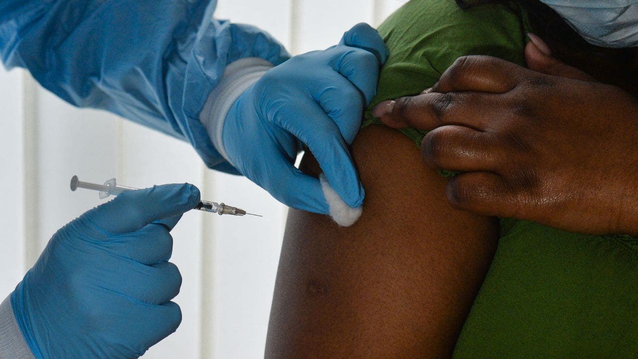 Fainting after Johnson & Johnson COVID-19 vaccination 164 times more ...