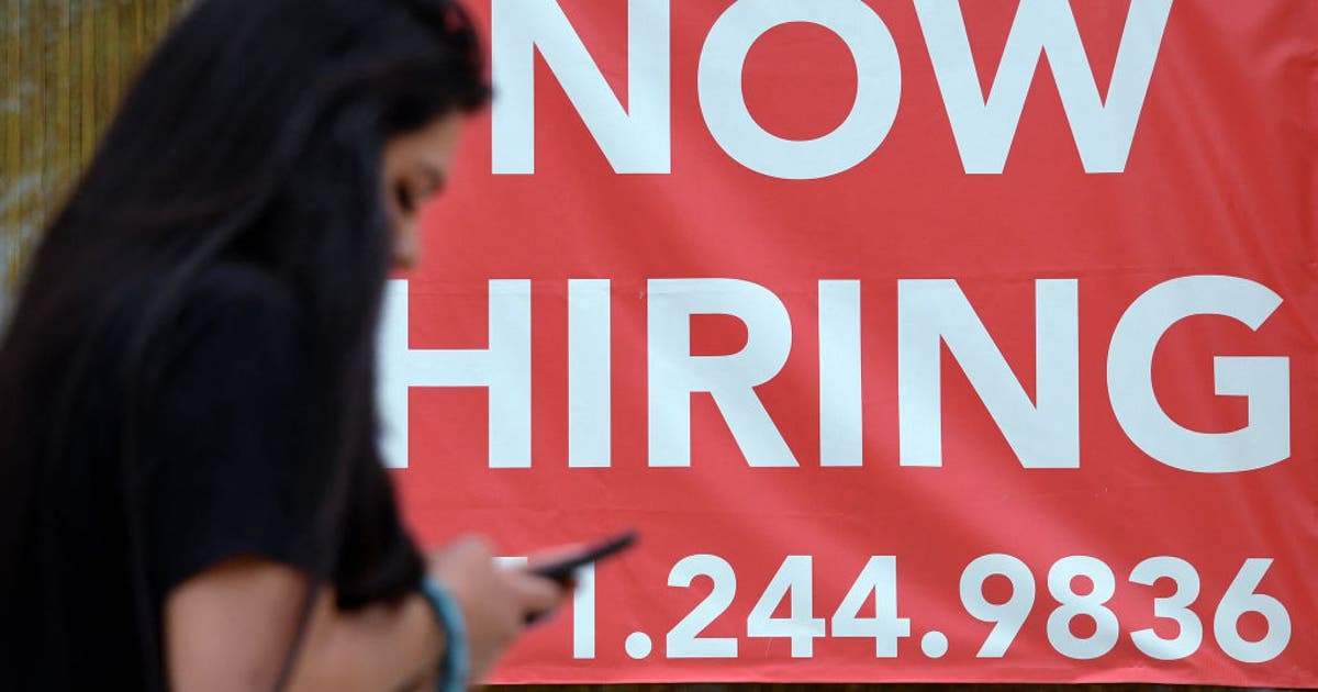 Jobs in Chicago area slightly down since last year, state data shows ...