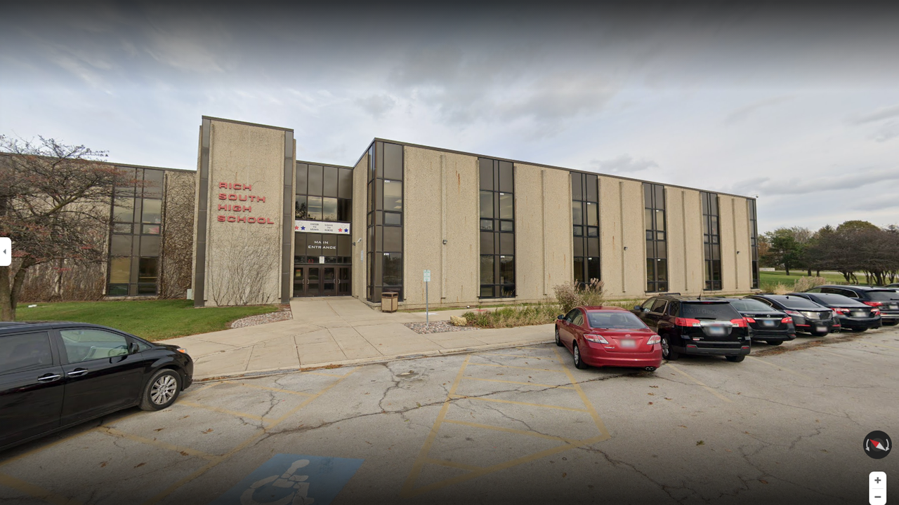 School shooting threat at Richton Park high school found on bathroom ...