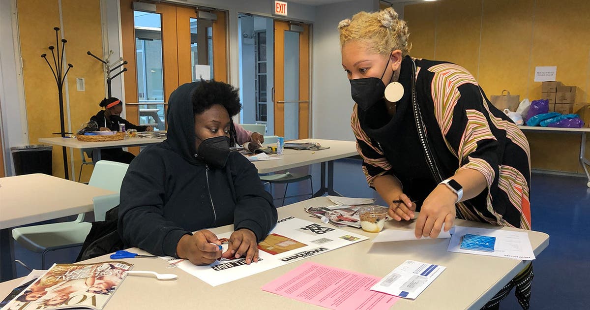 Chicago nonprofit helps young mothers finish their education | FOX 32 ...