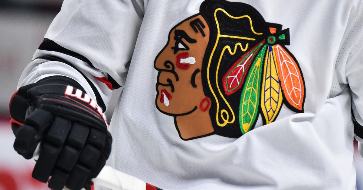 Barbashev's 4-point night helps Golden Knights hold off Blackhawks 7-5 ...