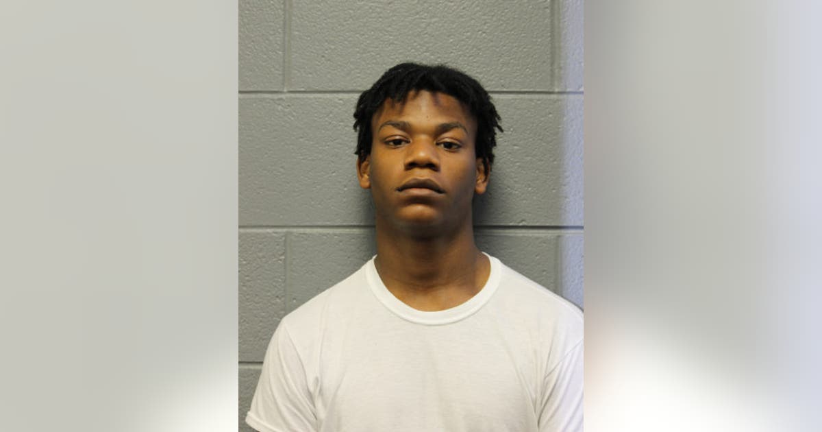 19-year-old charged with attempted murder in West Side shooting | FOX ...