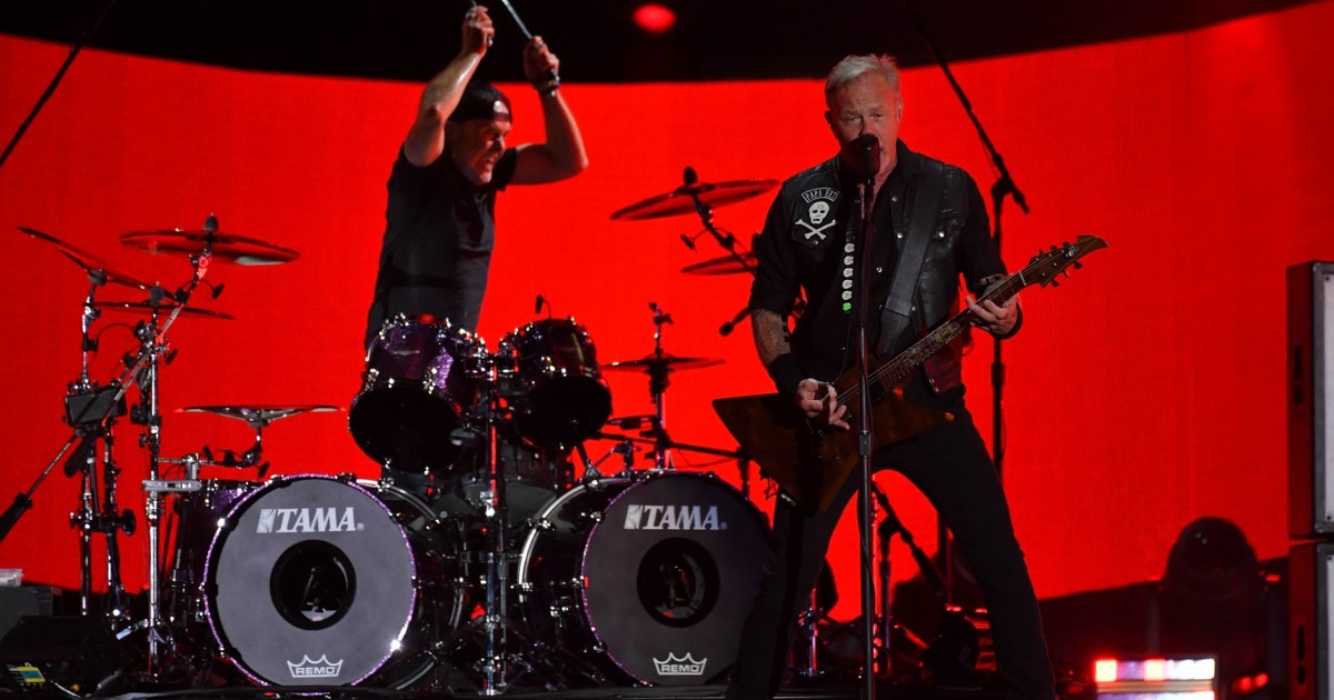 Metallica bringing M72 World Tour to Chicago in 2024 | FOX 32 Chicago