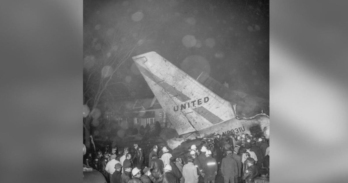 United flight crashed in Chicago neighborhood 50 years ago Thursday ...