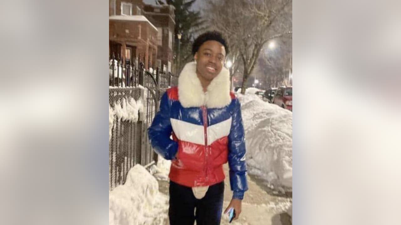 Chicago boy, 15, fatally shot near CPS school identified as student ...