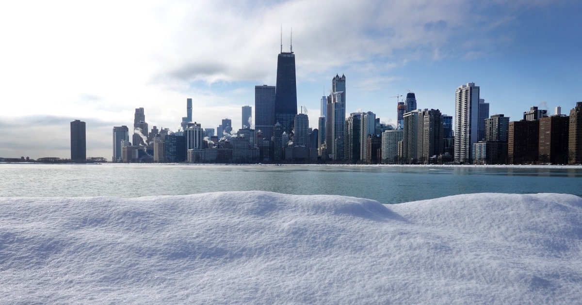 Chicago weather: Snow arrives tonight, Friday commutes to be impacted ...