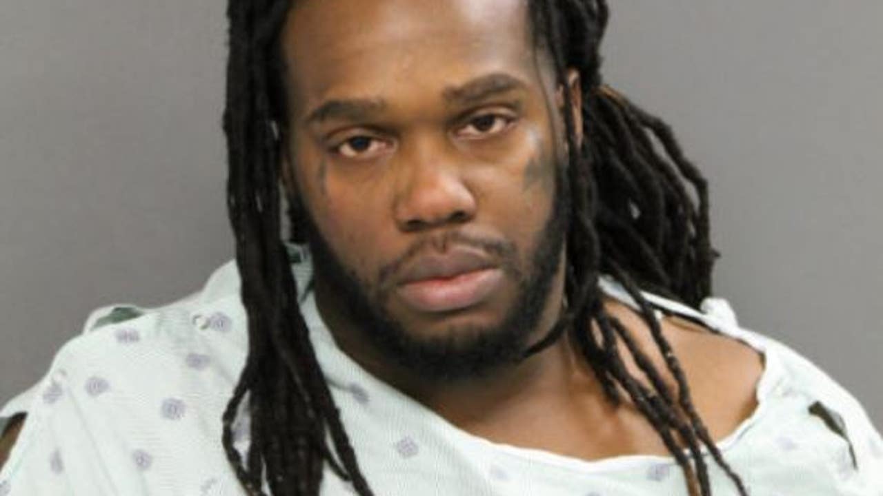 Man Charged With Trying To Rob Concealed Carry Holder On Chicago Cta