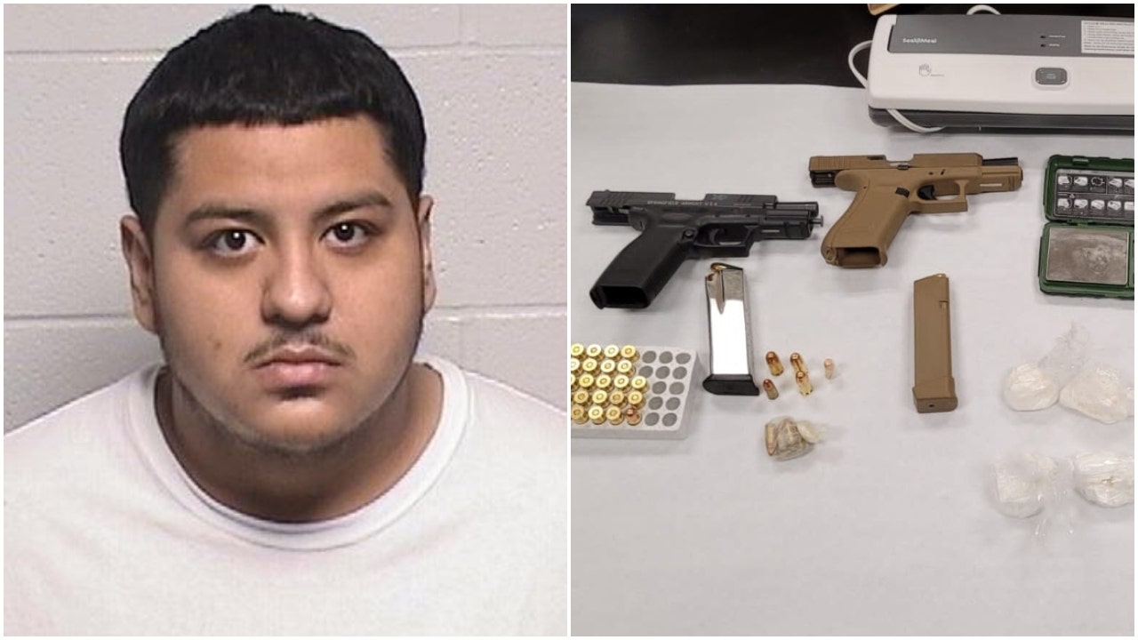 Cook County man arrested with cocaine, gun while traveling with child ... Cook County man arrested with cocaine, gun while traveling with child ...