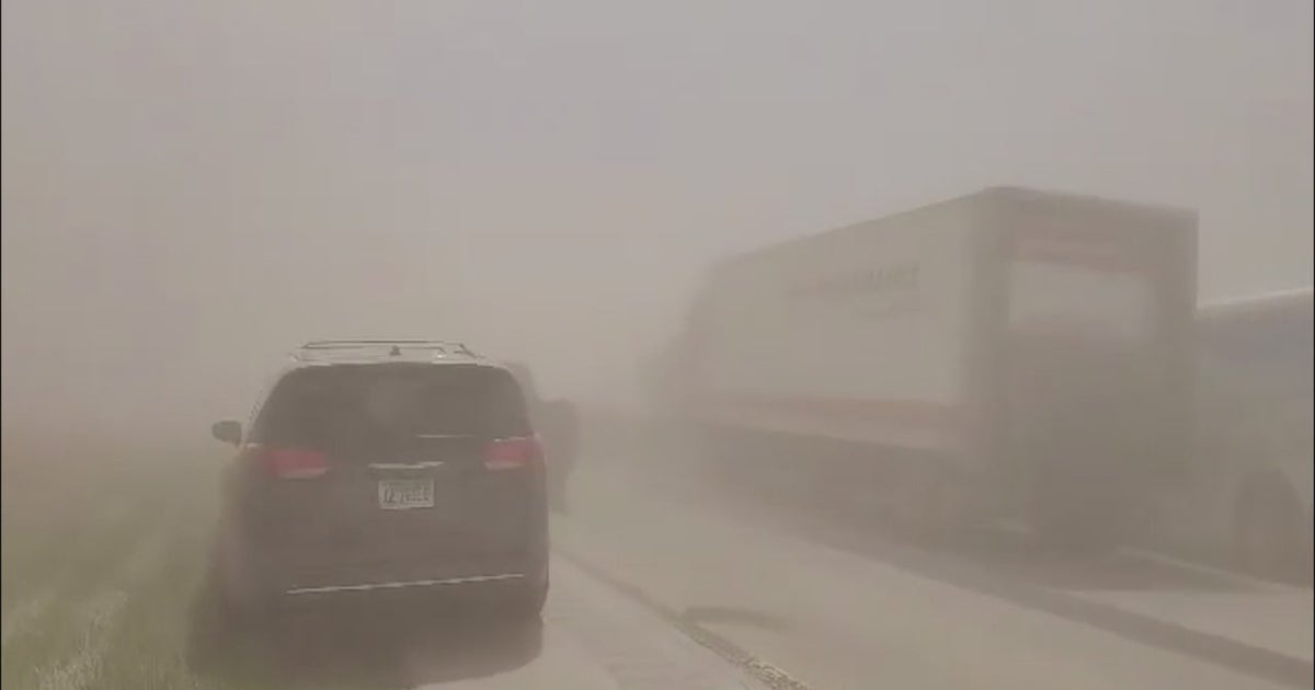 VIDEO: Six killed on I-55 after 'dust storm' causes large crash in ...
