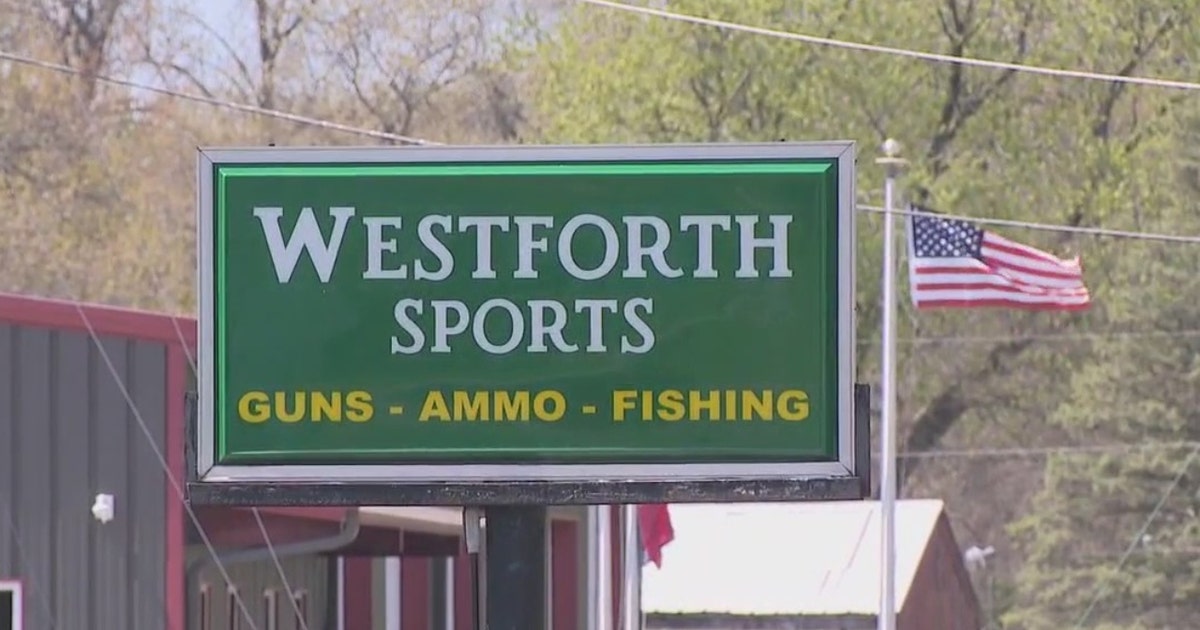 Chicago's lawsuit against Gary gun shop over alleged straw gun sales ...