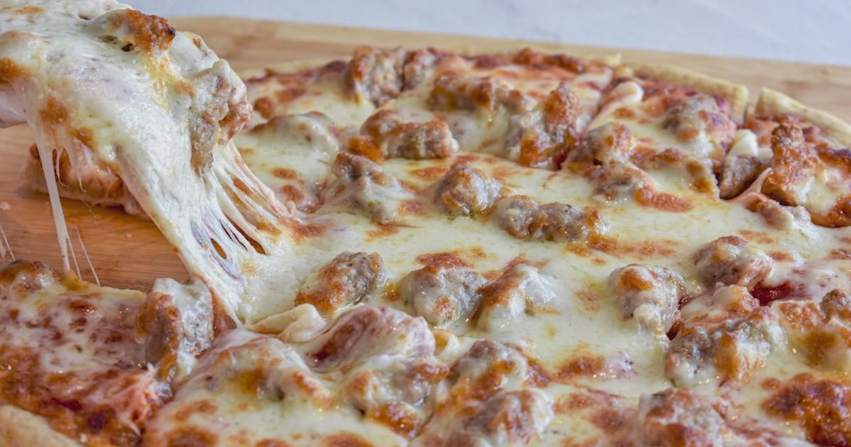 Home Run Inn teams up with Cubs to introduce savory 'Beer Pizza' | FOX ...