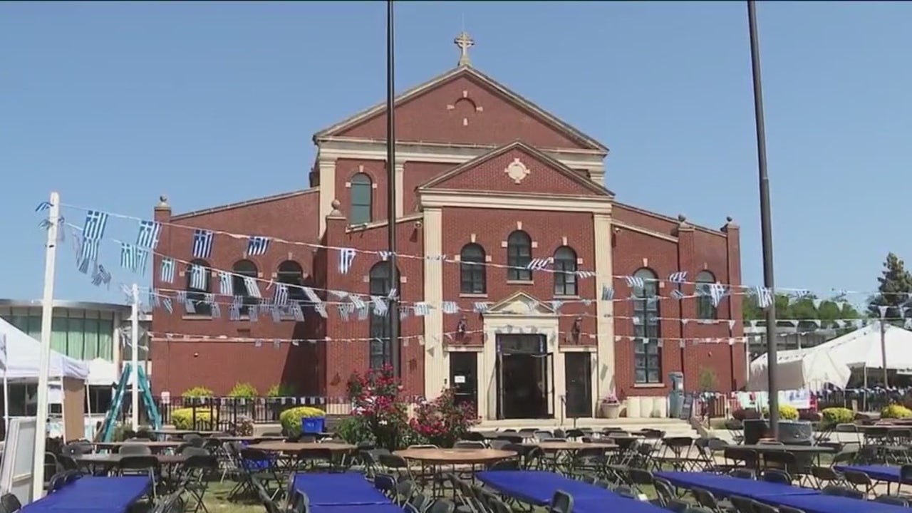 Lincoln Square Transforms Into Athens As Greek Fest Celebrates Its 74th lincoln-square-transforms-into-athens-as-greek-fest-celebrates-its-74th
