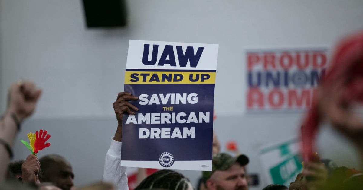 Chicago UAW strike comes to end after tentative deal with Ford | FOX 32 ...