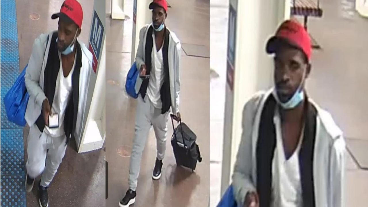Chicago Police Seek Armed Suspect Who Robbed Cta Passenger Fox 32 Chicago