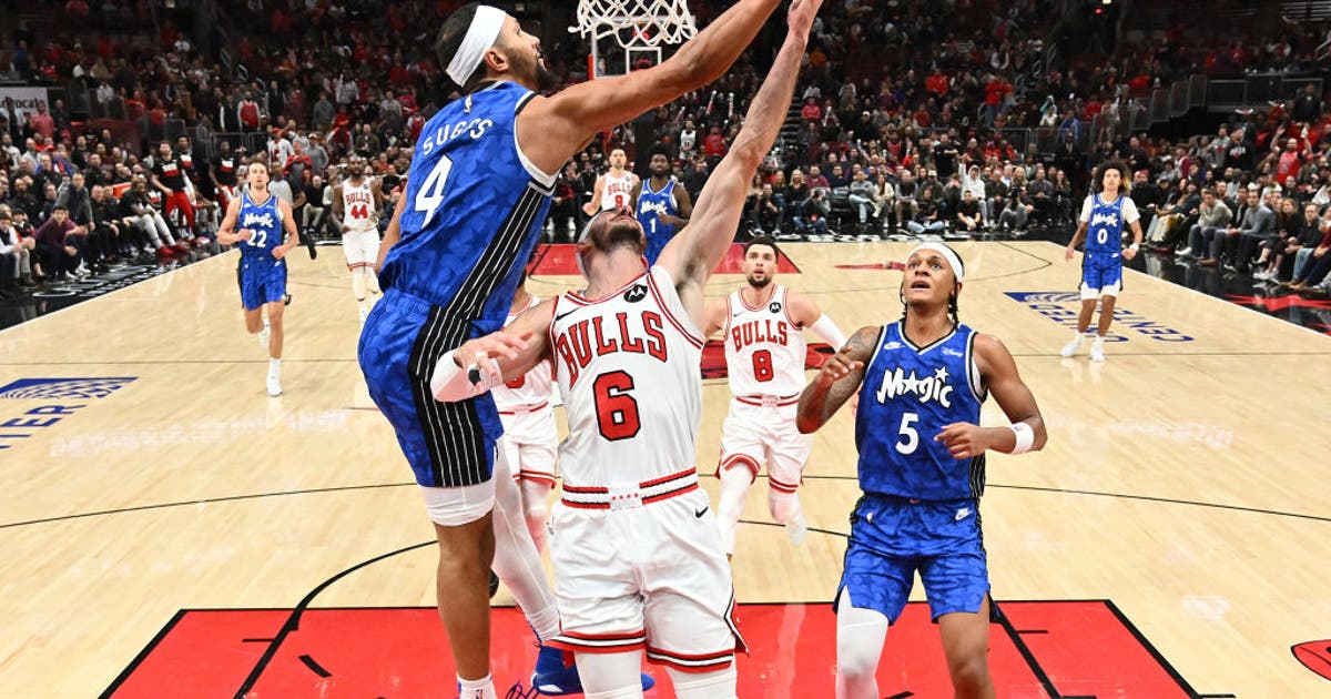 Banchero hits turnaround jumper with 1 second left as Magic beat Bulls ...