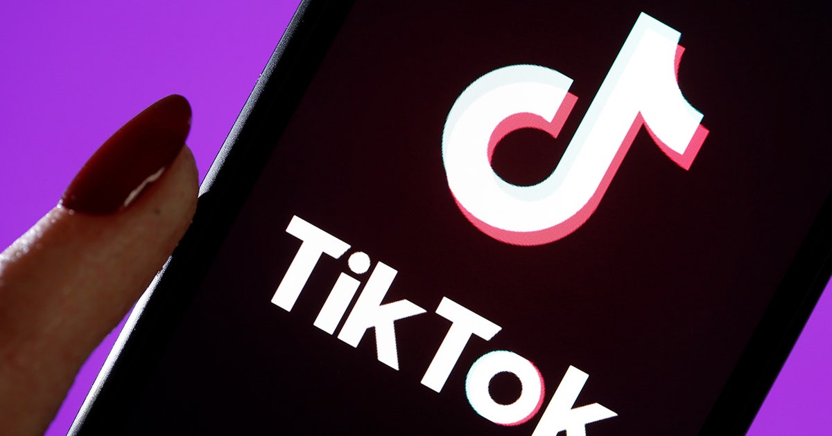 TikTok star Kyle Marisa Roth dead at 36 | FOX 32 Chicago