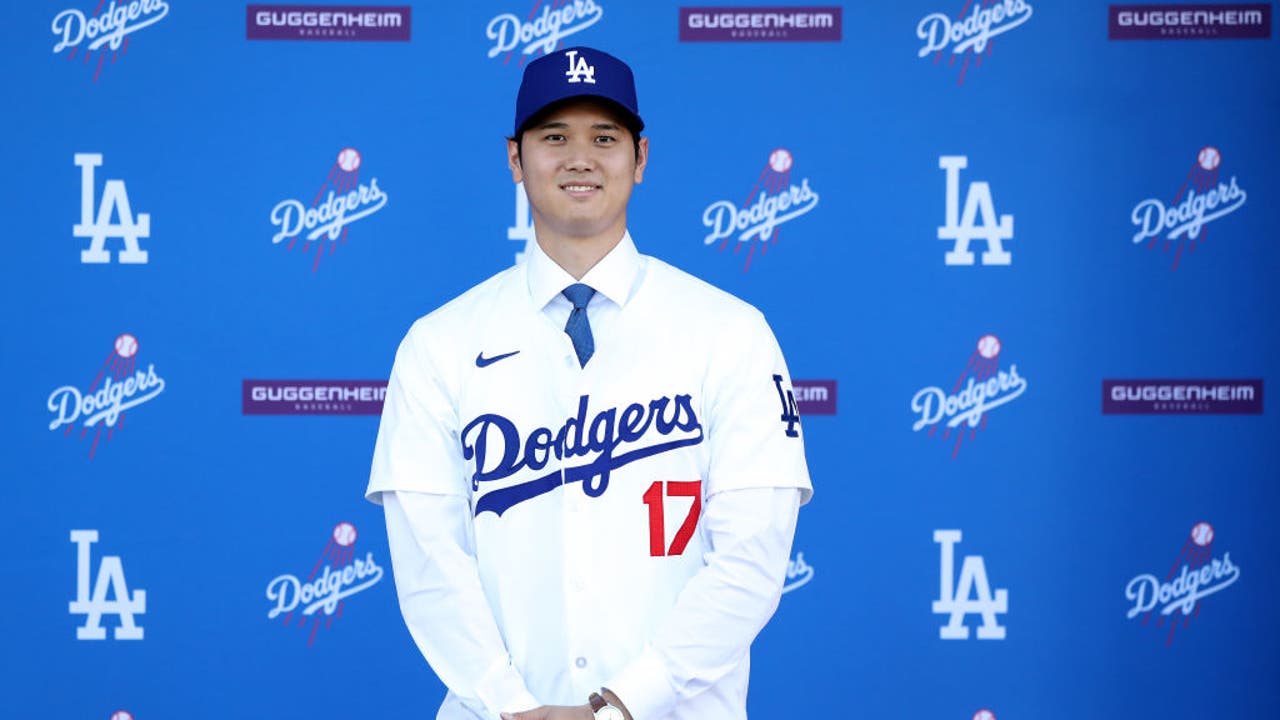 Shohei Ohtani Ts Porsche To Wife Of Dodgers Teammate Joe Kelly After
