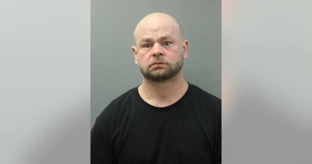 Chicago man arrested on Valentine's Day after stabbing one person ...