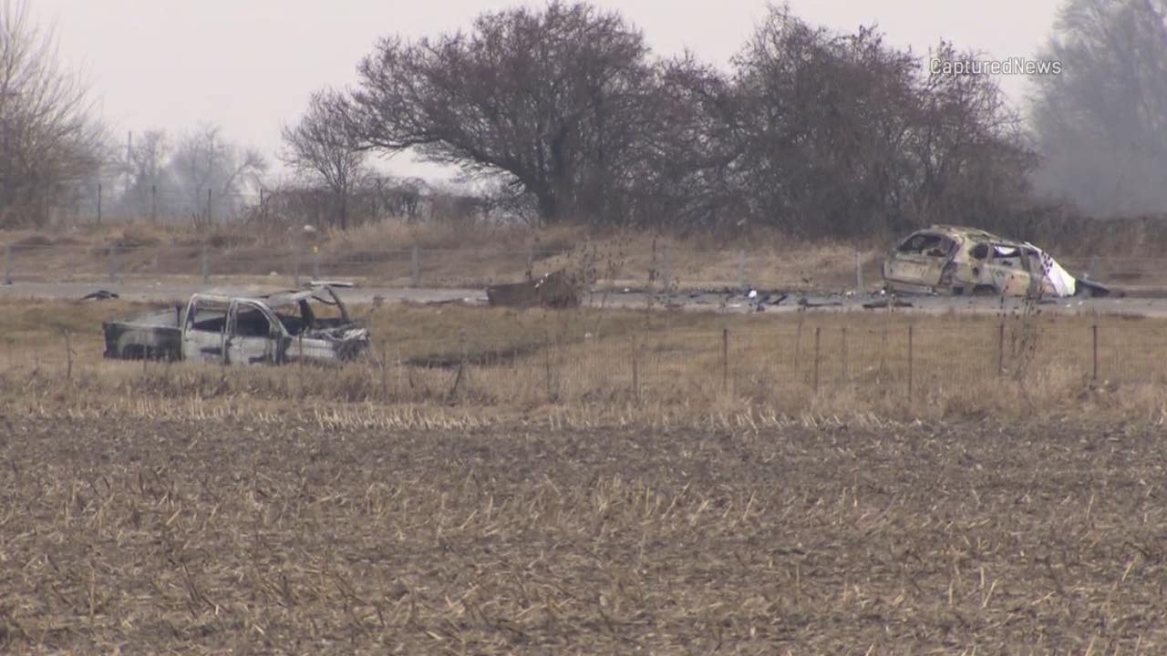 Driver Killed In Fiery Wrong Way Crash On I 88 Identified Fox 32 Chicago
