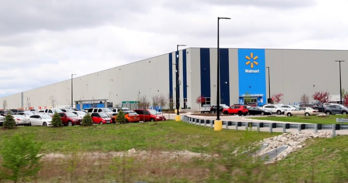 Walmart unveils state-of-the-art consolidation center in Minooka ...