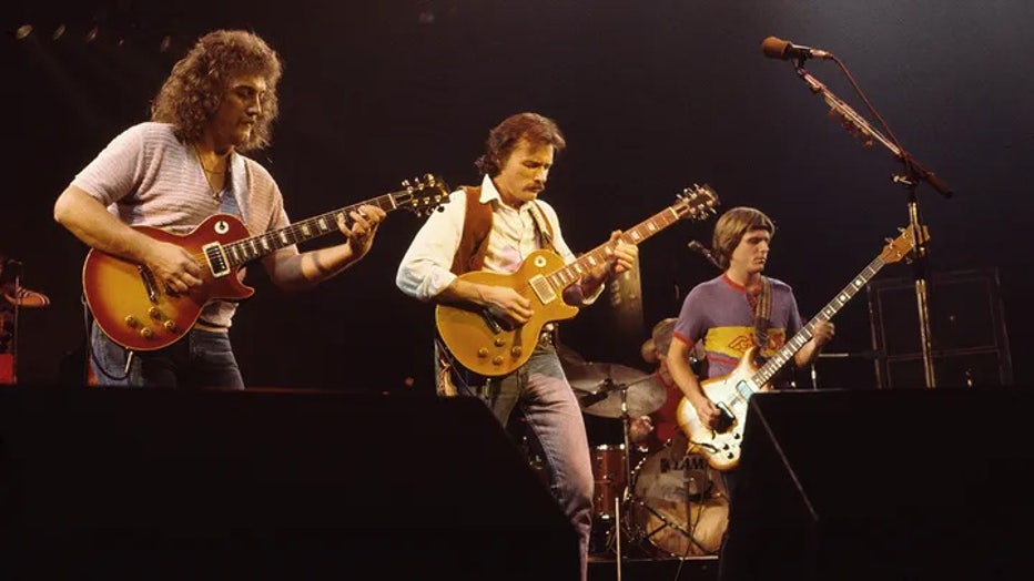 Allman Brothers guitarist Dickey Betts dies at age 80 | FOX 32 Chicago Allman Brothers guitarist Dickey Betts dies at age 80 | FOX 32 Chicago