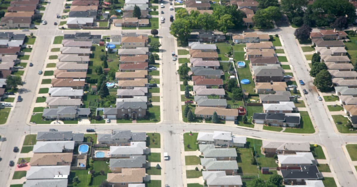 Chicago suburbs dominate list of Illinois' 10 safest cities for 2026 ...